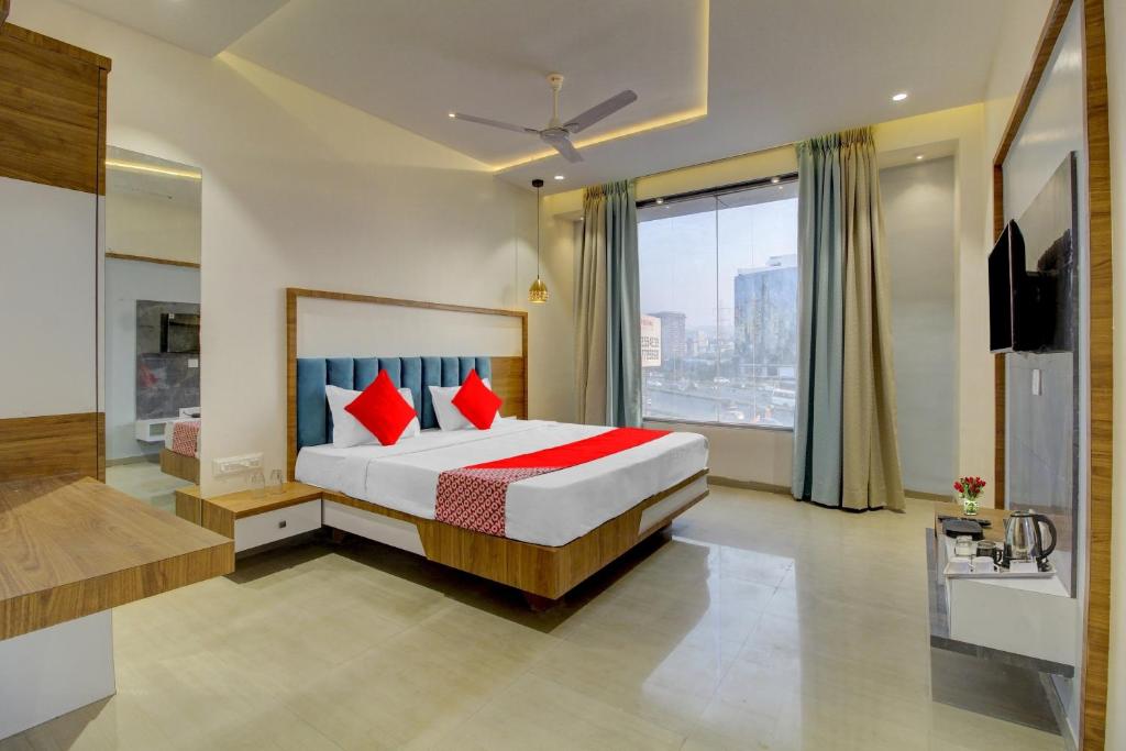 Collection O Kesar Inn Banquet & Lodging, Māngvādi – Updated 2024 Prices