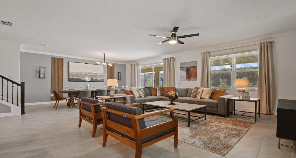 Last Minute Disney Getaway! Private Pool, Hot Tub & Games Room. Book ...