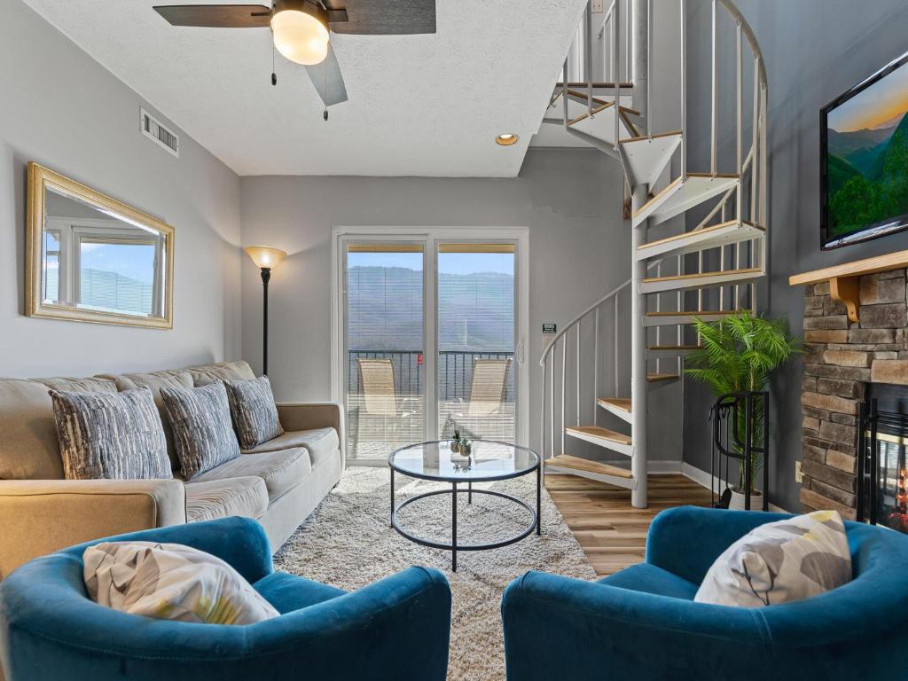 Smoky Sunrise Getaway - Deer Ridge Mountain Resort C305, Gatlinburg ...