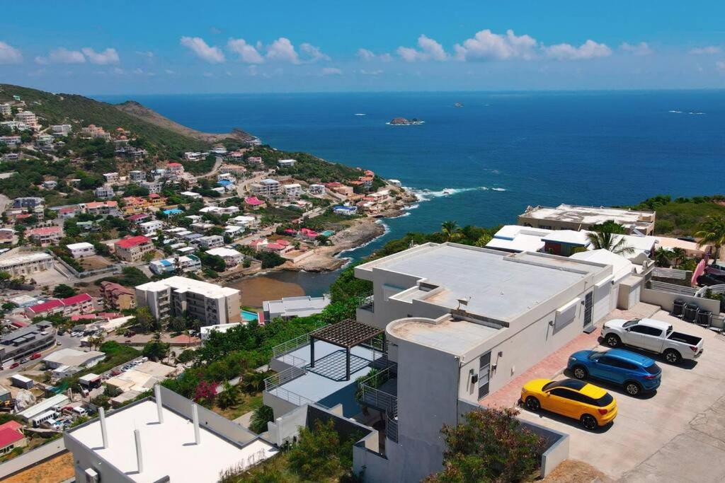 Harbor View- 2 Bedroom Condo, Little Bay – Precios actualizados 2024