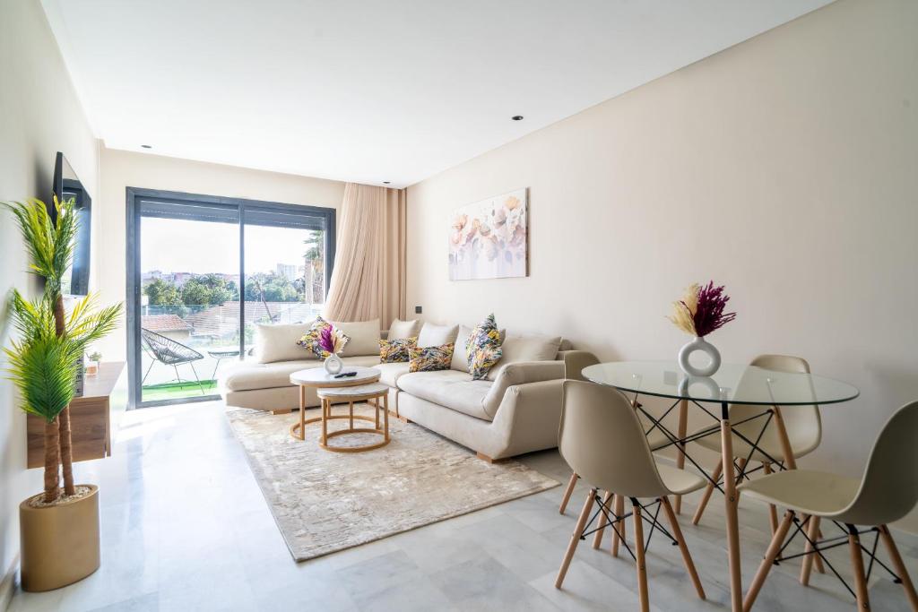 Sunny Luxury Studio: Terrace & Fast Wi-Fi, Casablanca (updated prices 2026)