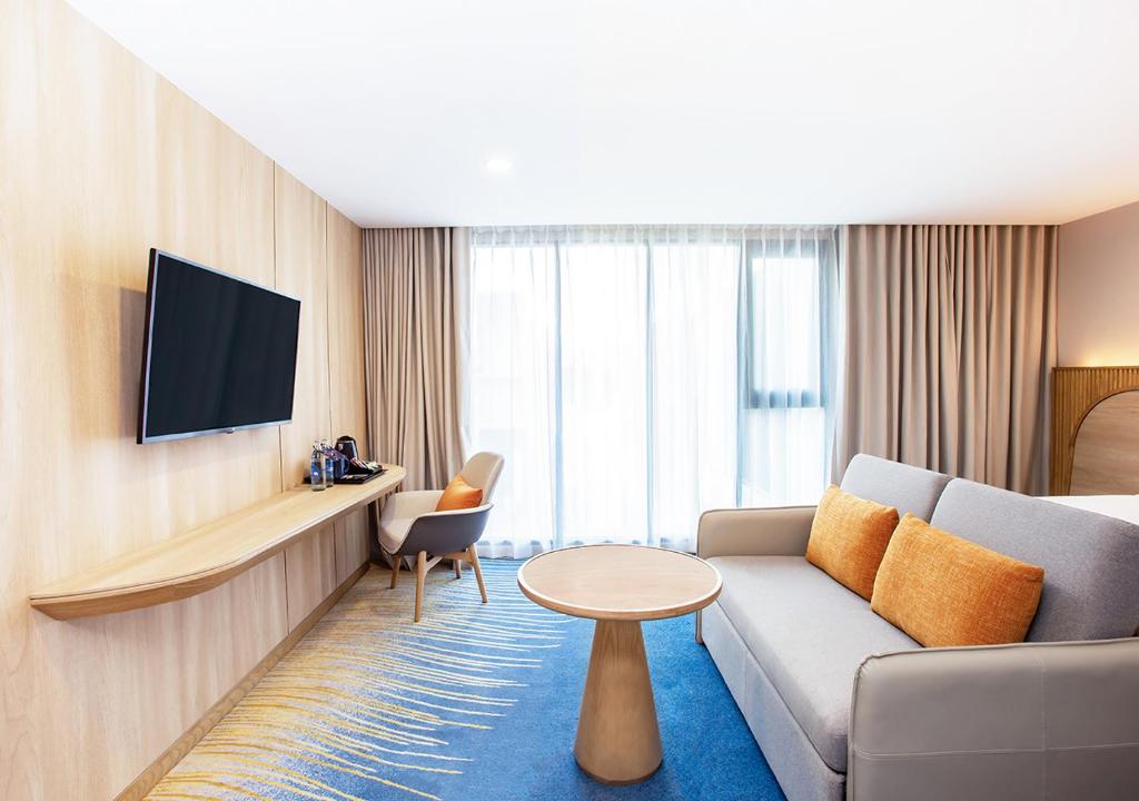 Holiday Inn Express & Suites Bangkok Central Pier by IHG, Bangkok ...