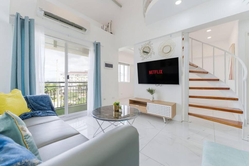 AIRPORT EXPRESS HOSTEL E-621,3 Minutes to Airport,Fast Wi-fi, Netflix ...