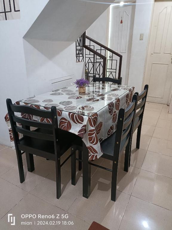 Townhouse near PH Arena - Ethan's Transient, Marilao (updated prices 2025)