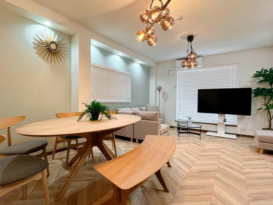 R 新大阪 FUJI サウナ付きの5LDK 3つのお風呂でグループで楽しめます。（大阪市）：（最新料金：2025年）