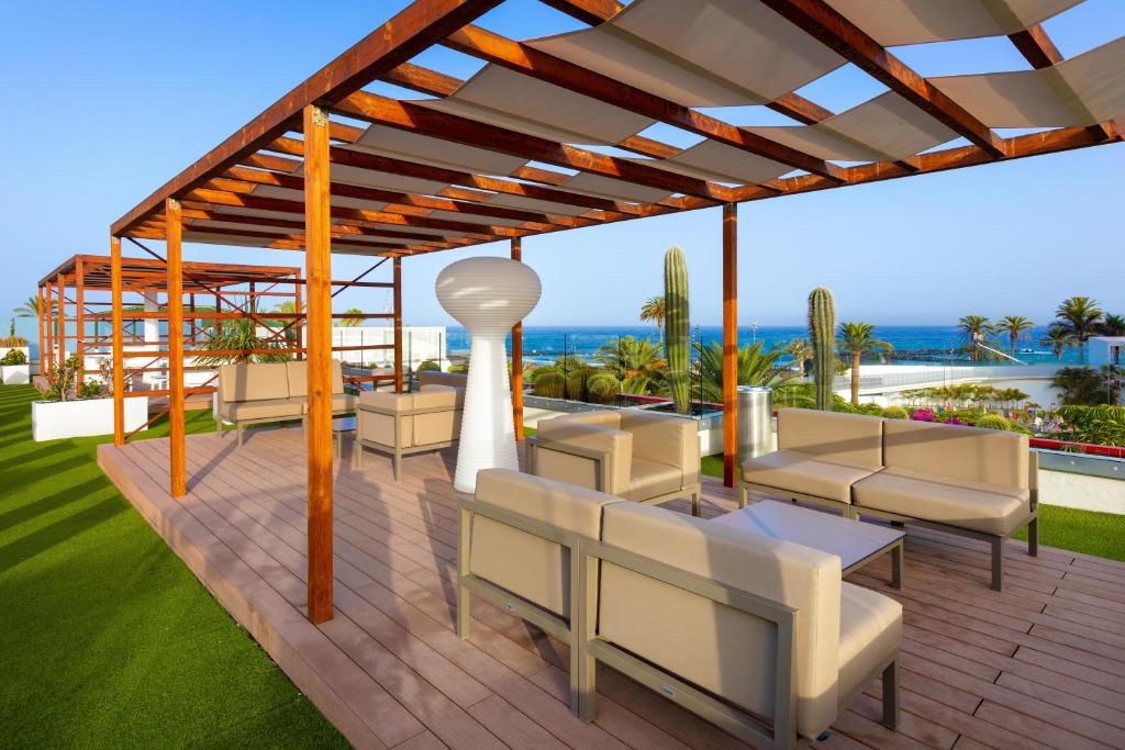 Alexandre Gala, Playa de las Americas (updated prices 2025)