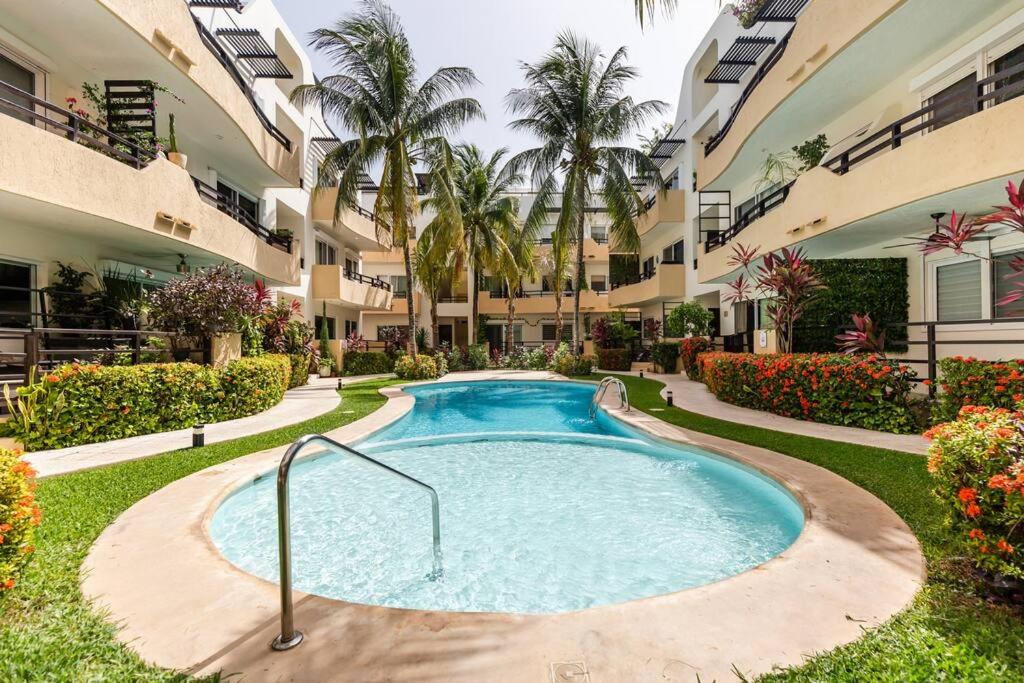Spacious 2 bedroom and big terrace Condo in Centro, Playa del Carmen ...