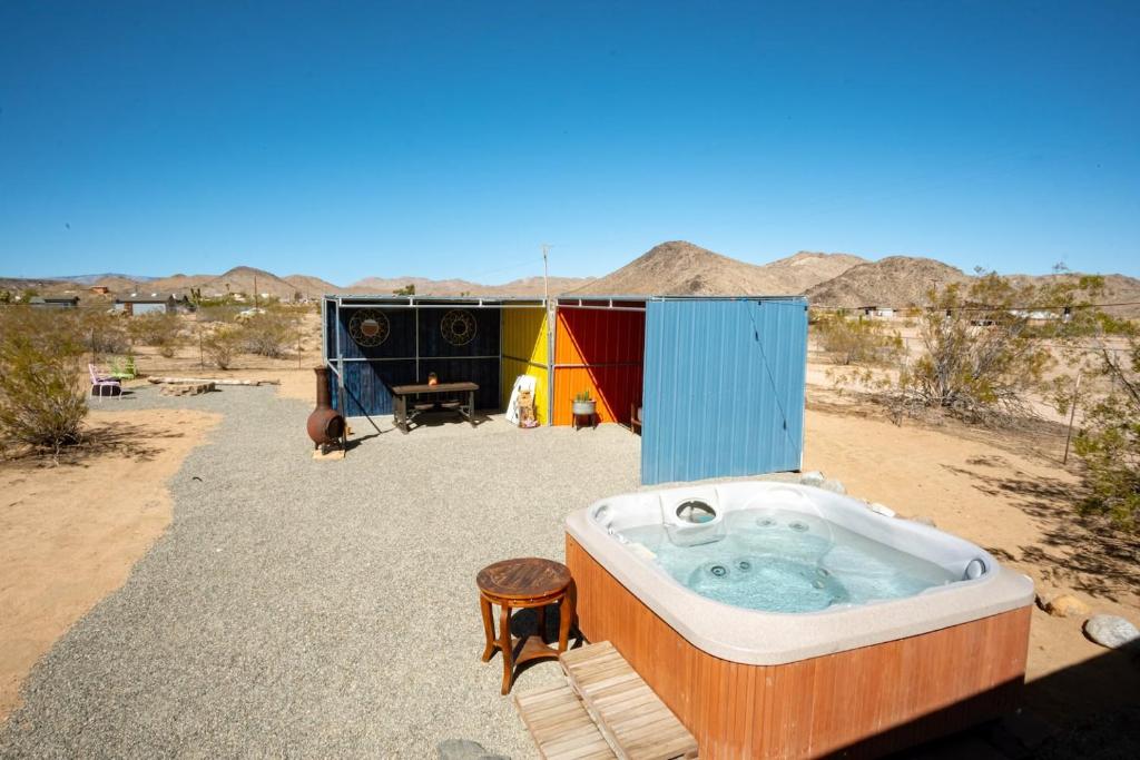 Camp Geronimo Romantic Stargazing Cabin Hot Tub, Yucca Valley (updated ...