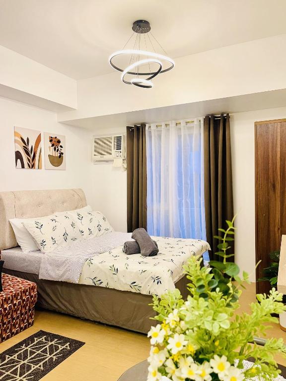 Cozy Studio w/ balcony at Centrio Towers beside Ayala Mall, Cagayan de ...