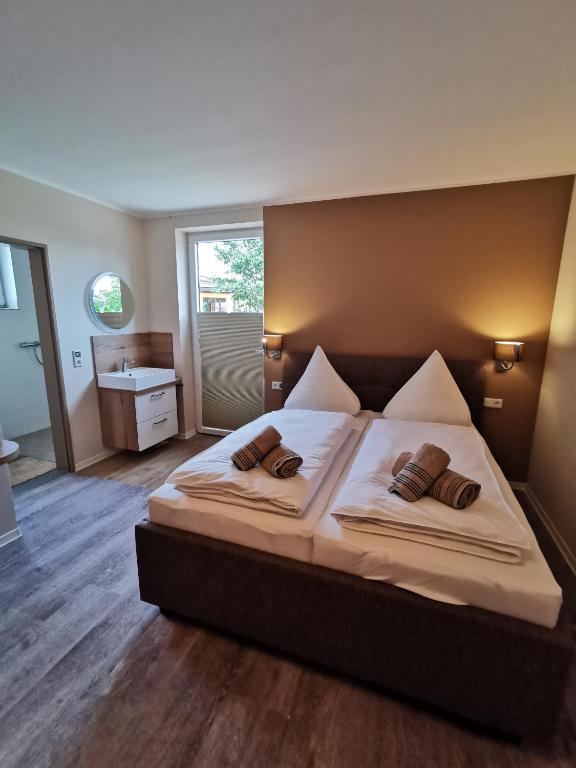 Pension Asche, Leese (updated prices 2025)