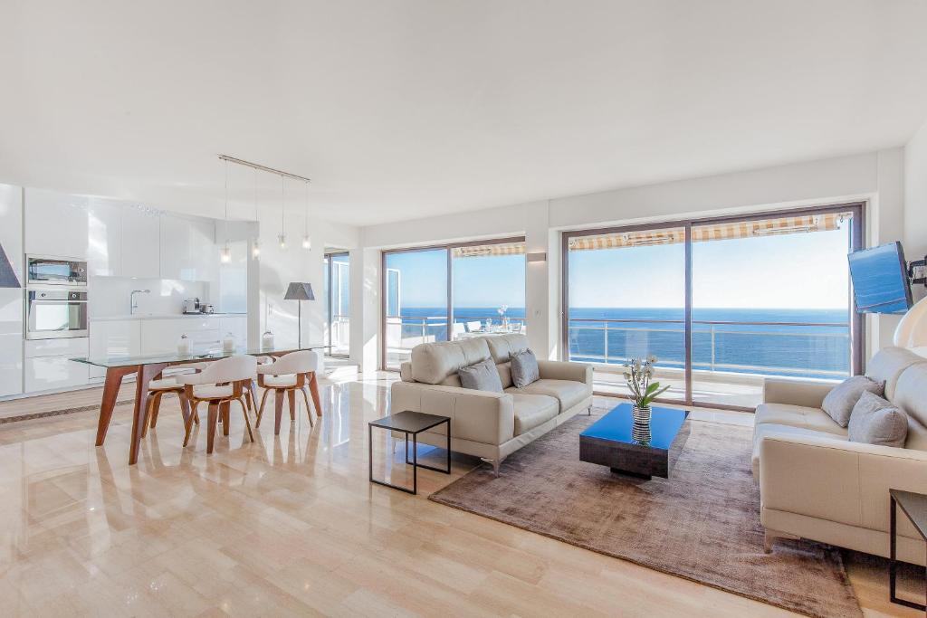 SUPER CANNES FRONT DE MER LUXUEUX VUE UNIQUE, Vallauris (precios ...