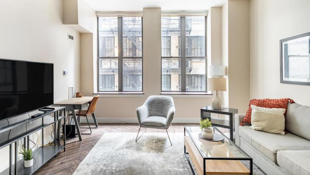 Landing Modern Apartment with Amazing Amenities (ID4643), Detroit ...
