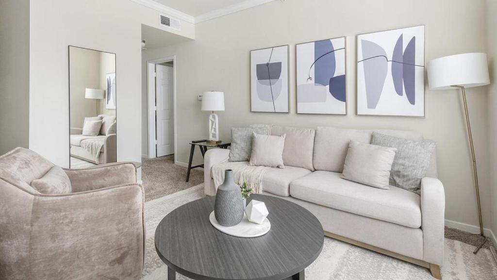 Landing Modern Apartment with Amazing Amenities (ID4771X00), The ...
