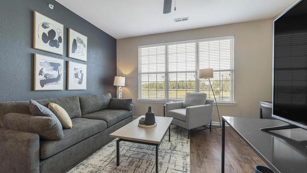 Landing Modern Apartment with Amazing Amenities (ID9638X96), Lexington ...