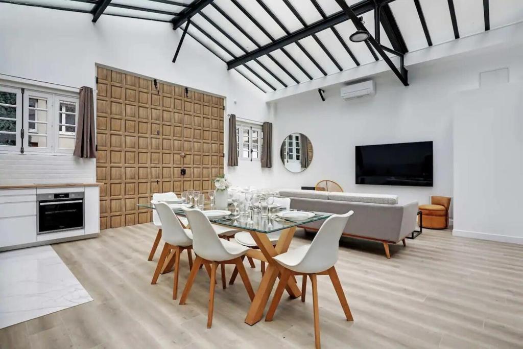 Magnificent loft Porte Versailles & Champs de Mars, Paris (updated ...