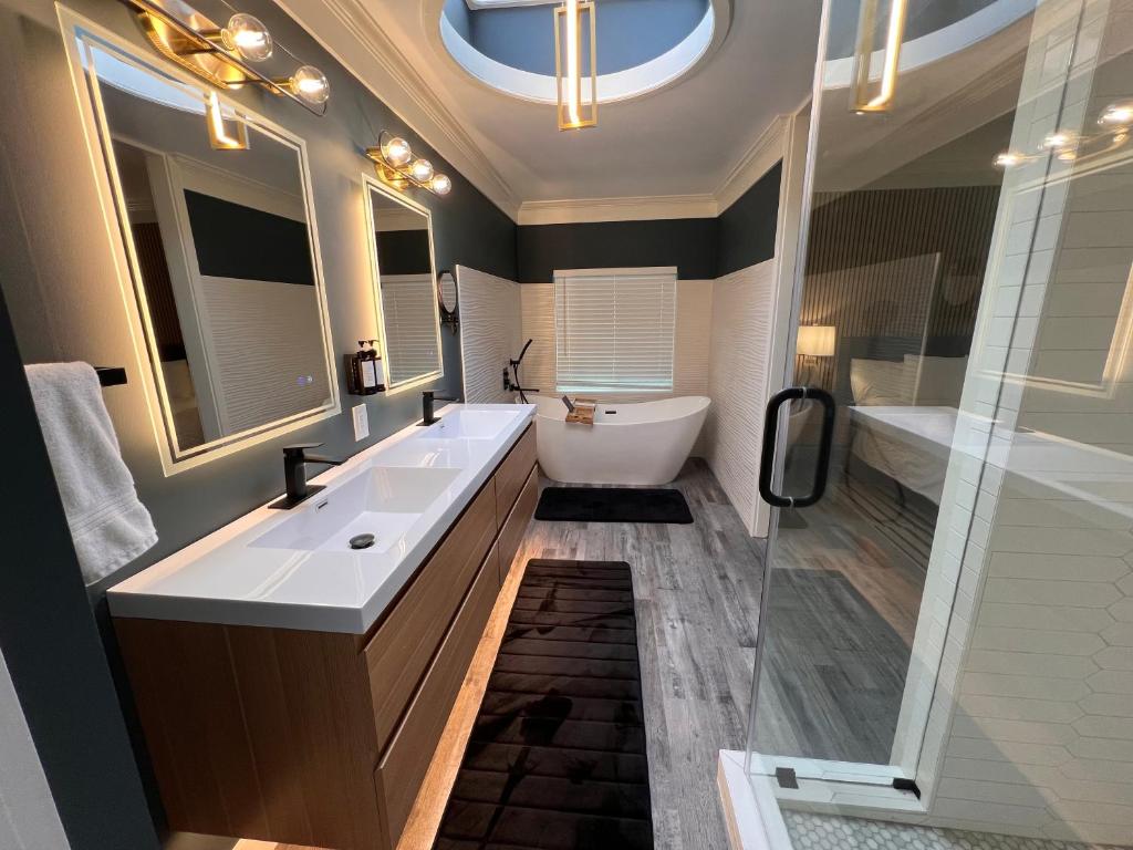 Mendo Bungalow, Mendocino (updated prices 2026)