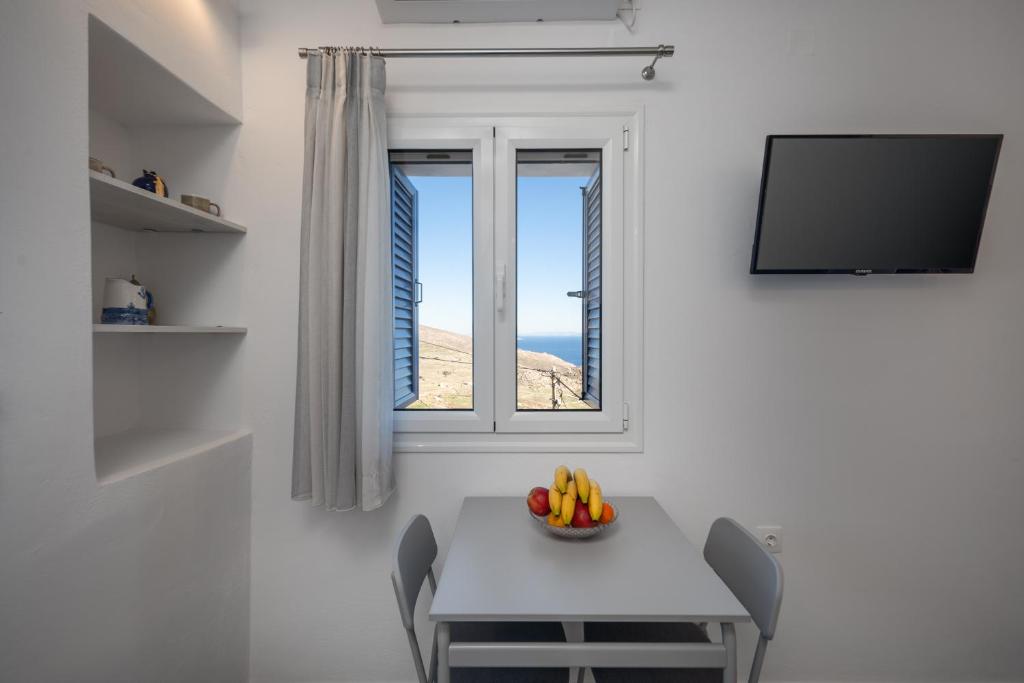 Karanti, Serifos (precios actualizados 2025)