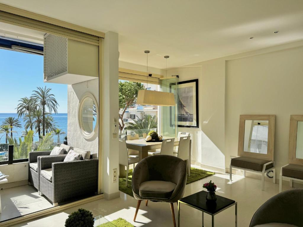 Seafront Skol Marbella Center by EaW Homes, Marbella (updated prices 2025)