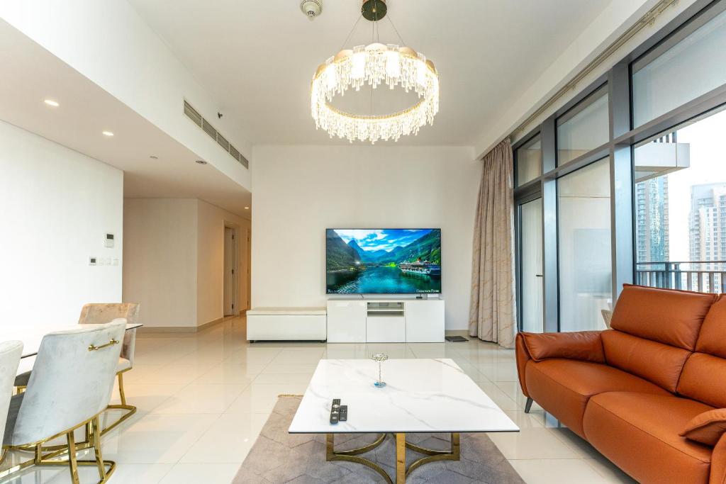 Modern Luxury 2BR Burj Khalifa Partial & Boulevard full View, Dubai ...