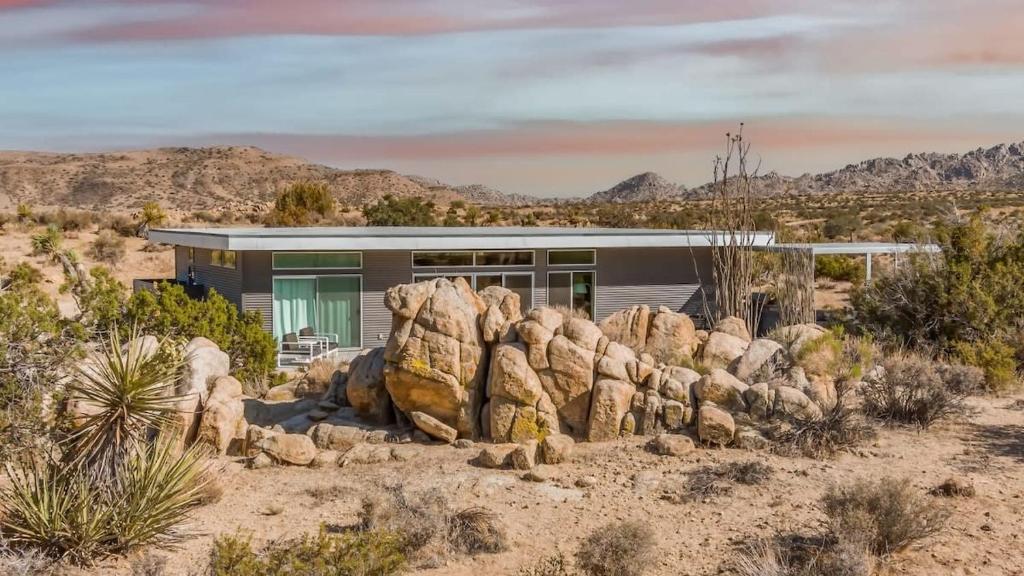 Trails End Modern - Pioneertown In The Boulders, Pioneertown (precios ...