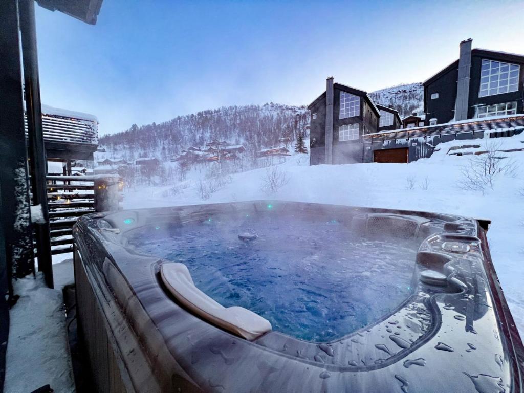 Stranda Fjellgrend - with jacuzzi & 3 bedrooms, Stranda (precios ...