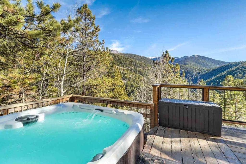 Timber Peak Cabin - Hot Tub BBQ Scenic Views, Divide (aktualisierte ...