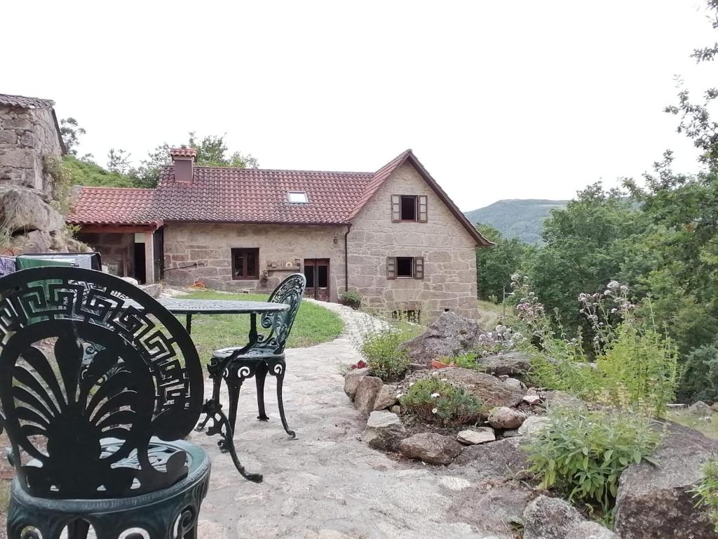 A casa das lendas, Borbén – Updated 2024 Prices