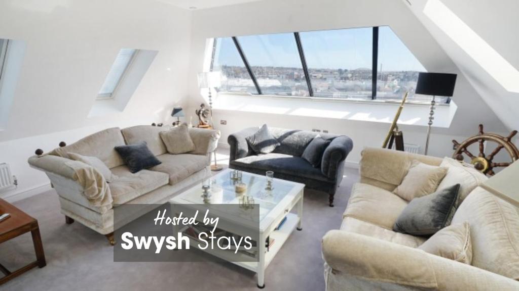 The J House - Cowes, Cowes (updated prices 2025)