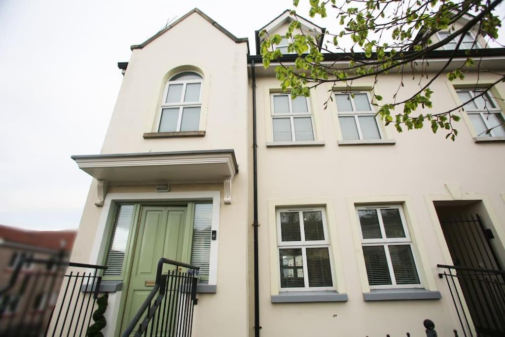 Luxury Townhouse: L/Derry City BT48 7JX, Londonderry County Borough ...