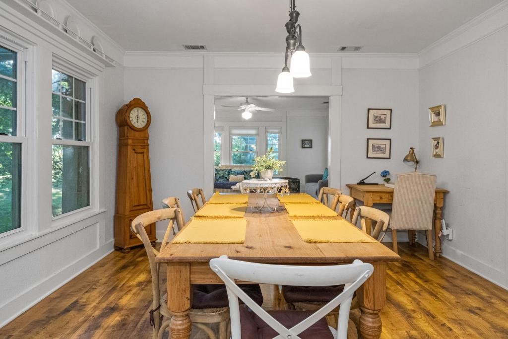 The Nut House, Maxwell (updated prices 2025)