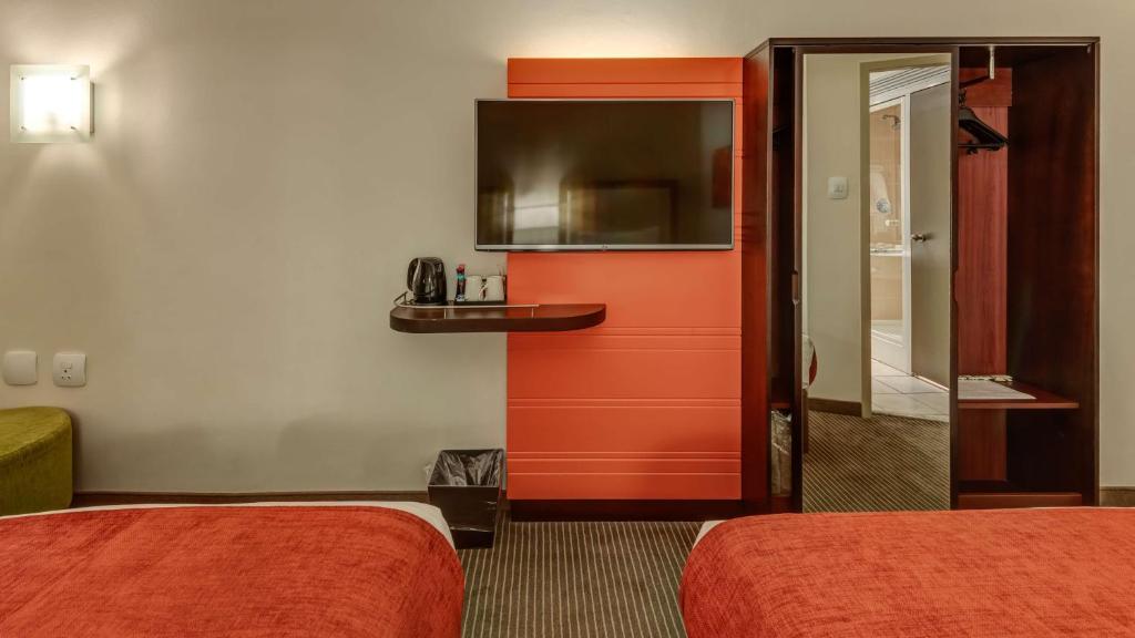 StayEasy Eastgate, Johannesburg (updated prices 2025)