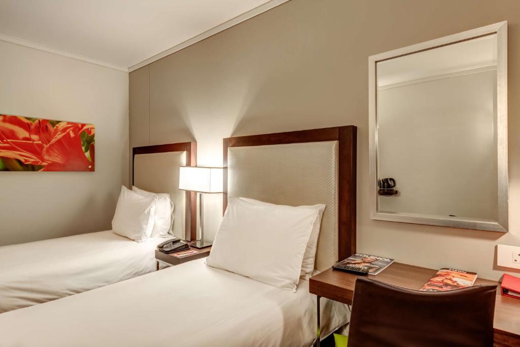 StayEasy Eastgate, Johannesburg (updated prices 2025)