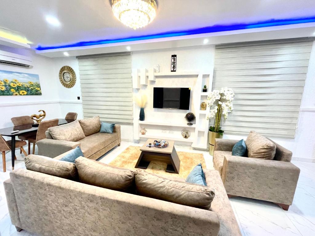 Kemc Apartment, Ashalebotwe (updated prices 2025)