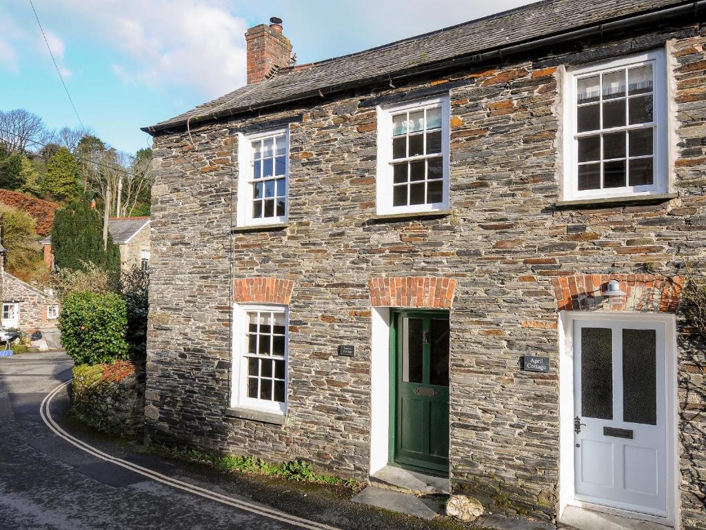 Lowen Cottage, Boscastle (updated prices 2026)