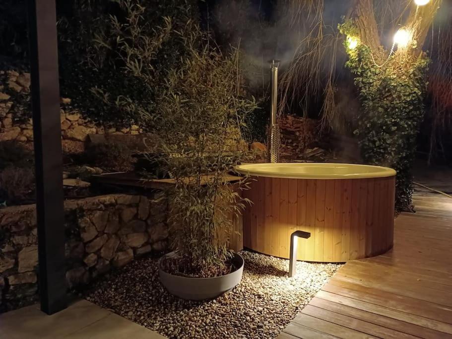 Bains & Rituels de Saint Clair Suite Ignis & Spa, Saint-Zacharie ...