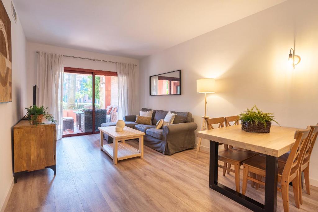 Alicate Beach Marbella by ELE Apartments, Marbella (updated prices 2026)