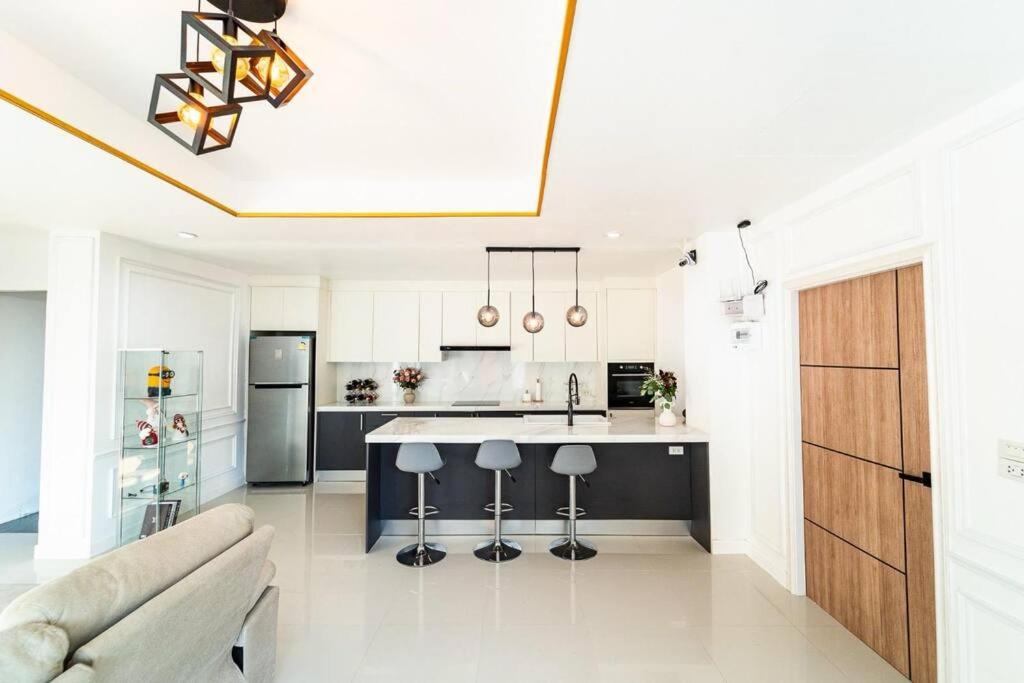 free motor bike, Sea view, Kamala 10km to Patong V137, Kamala Beach (updated prices 2025)