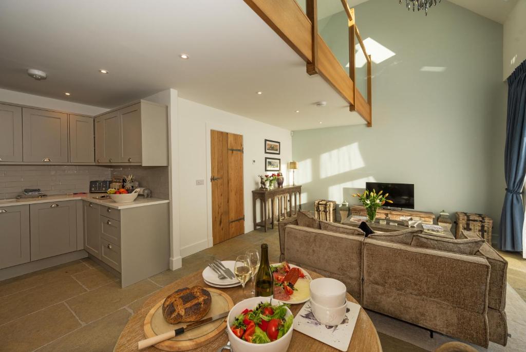 Oystercatcher - Converted luxury steading, Perth (preços atualizados ...
