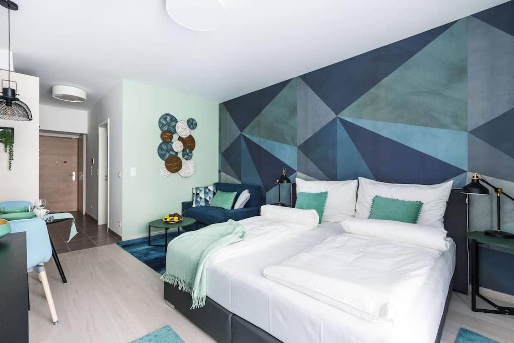 Tranquil Oasis at Corvin Promenade - 010, Budapest (updated prices 2025)