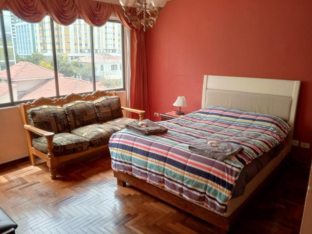 Hermosa Habitación en Av Arce frente a Multicine, La Paz (updated ...