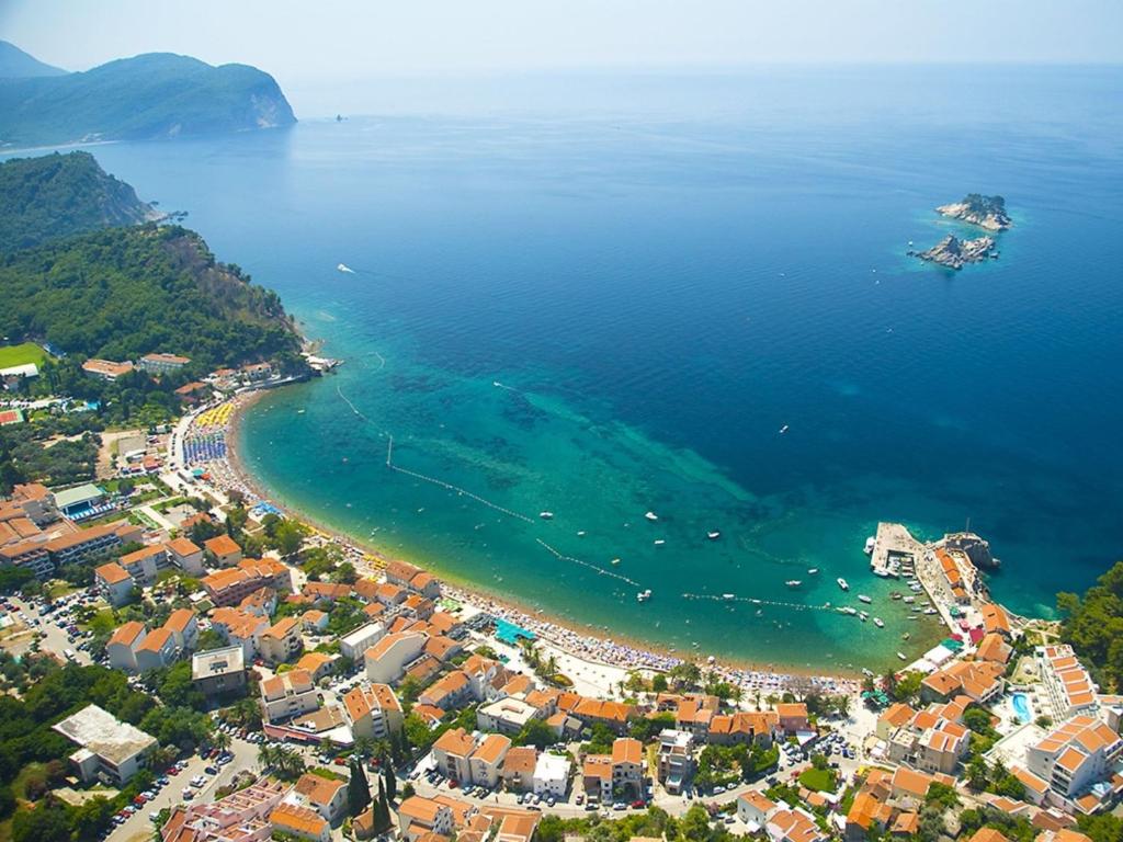 Apartments Djuro, Petrovac na Moru (updated prices 2024)