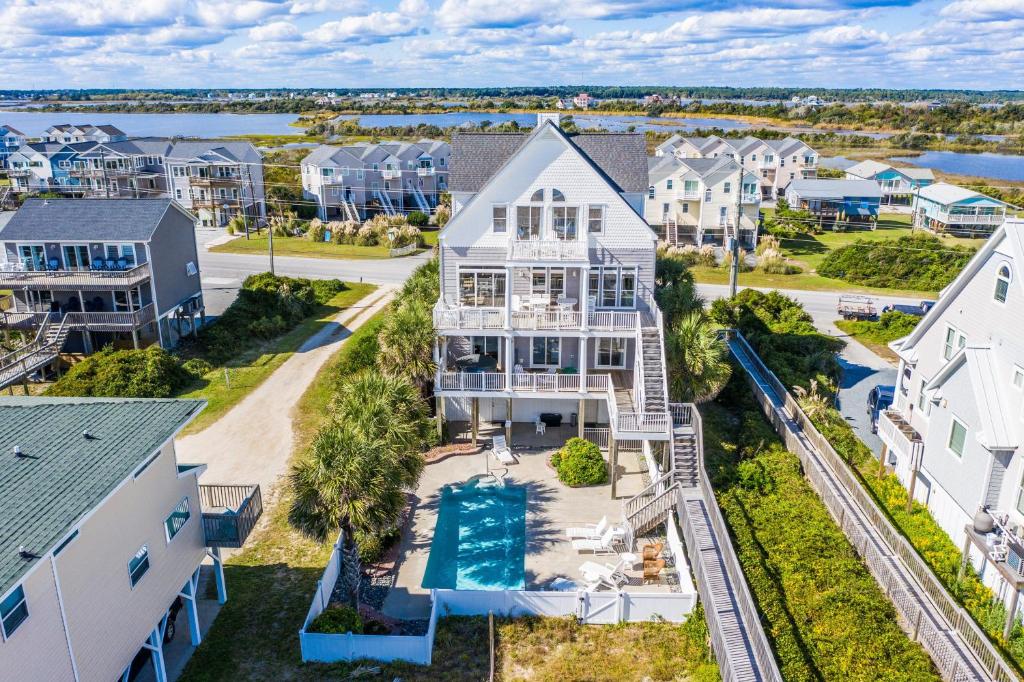 Island Time, North Topsail Beach (updated prices 2025)