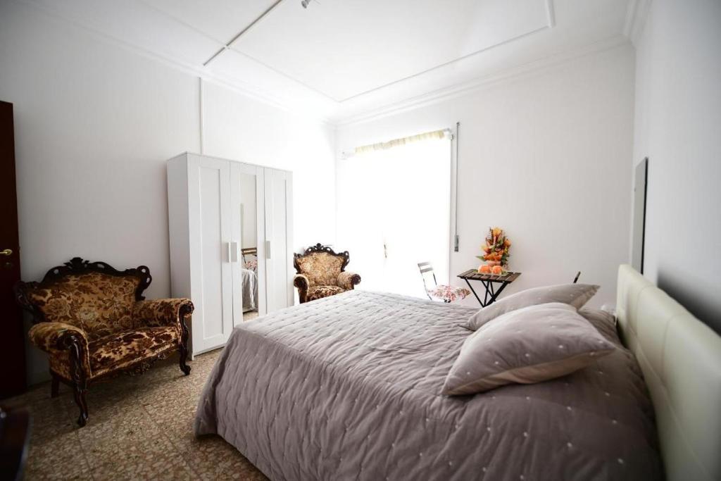 QUEEN VATICAN, Rome (updated prices 2026)