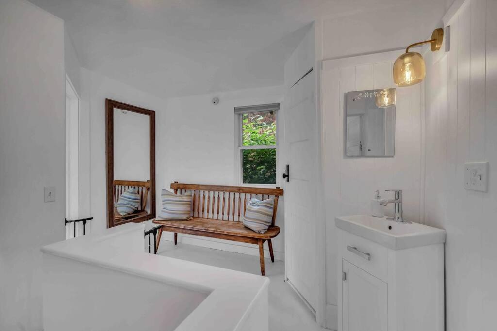 Where We Roam Log Cabin with Mountain Views, Kellogg (updated prices 2025)