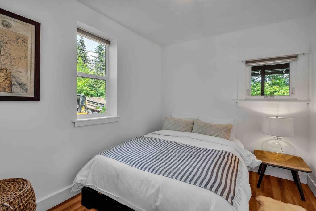 Where We Roam Log Cabin with Mountain Views, Kellogg (updated prices 2025)