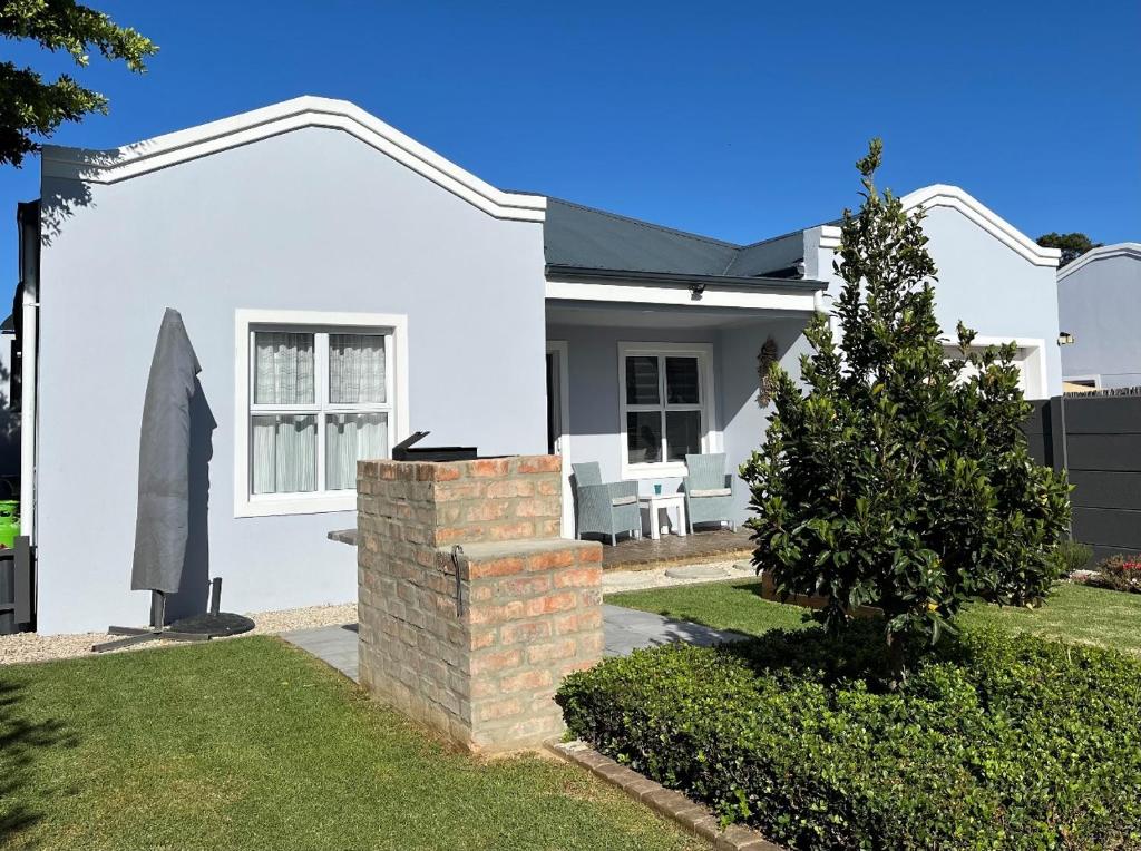 Serenity self-catering 2-bed unit, Hermanus (updated prices 2024)