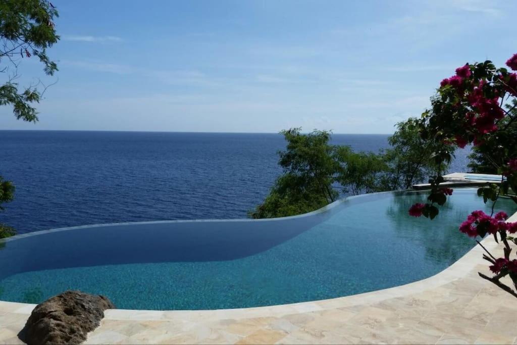Villa Tengguli deluxe 20 m Infinitypool Ocean Front, Amed (aktualisierte Preise für 2025)