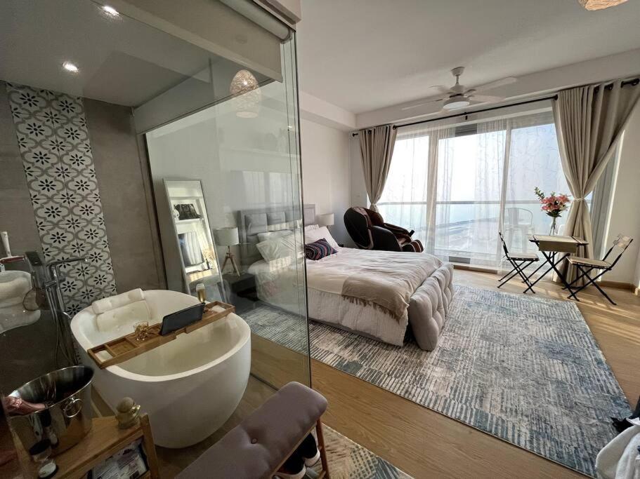 Luxury Seaview Studio Apartment -RAK Marjan Island, Ras al Khaimah ...