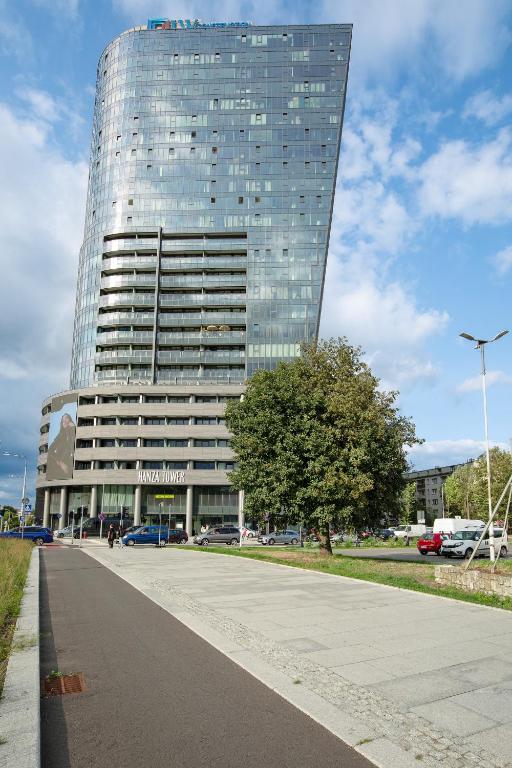 Modern Apartments with Swimming Pool in Hanza Tower by Renters ...