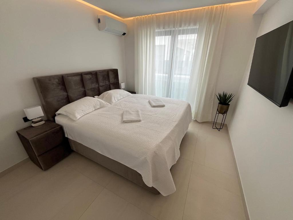 Primosten Resort Sunhill Deluxe Apartment Maya, Primošten – Updated ...